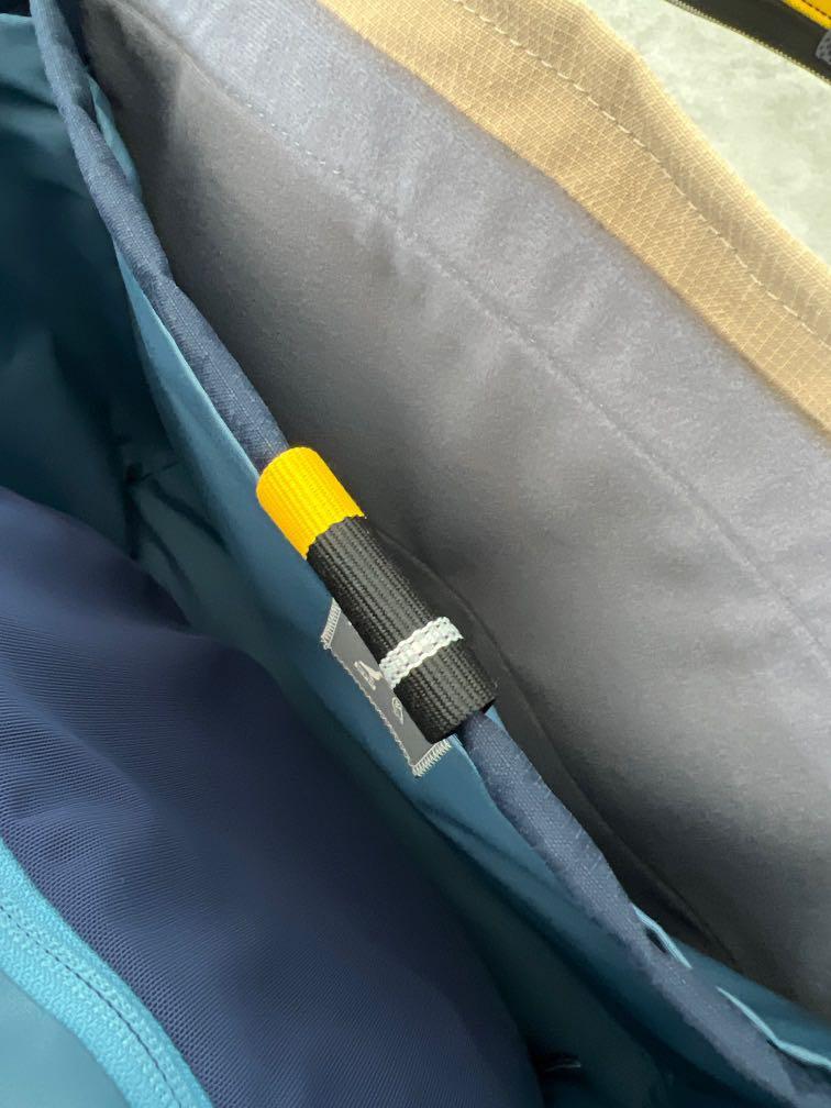 Bellroy x Staple, Women's Fashion, Bags & Wallets, Tote Bags on Carousell