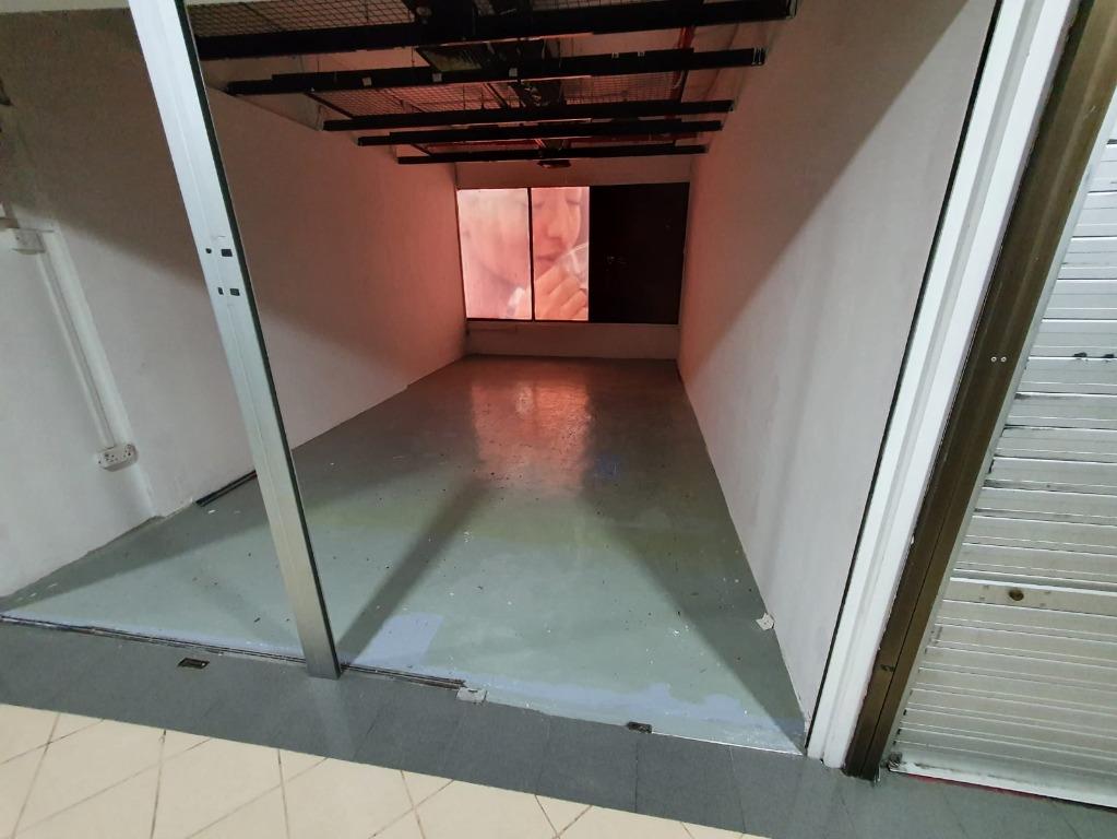 Commercial / Retail Shop for Rent, Queensway Shopping Center, Property ...