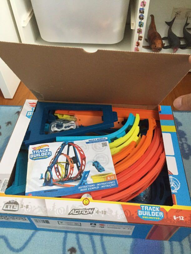 Hot Wheels Track Builder Triple Loop Stunt Playset, Hobbies & Toys ...