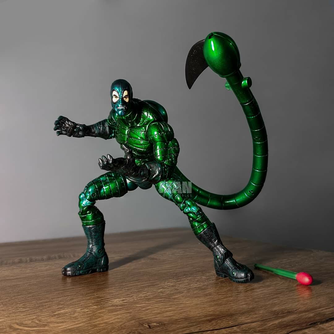 Marvel Legends ToyBiz Tail-Strike Scorpion Metallic Variant Spider-Man ...