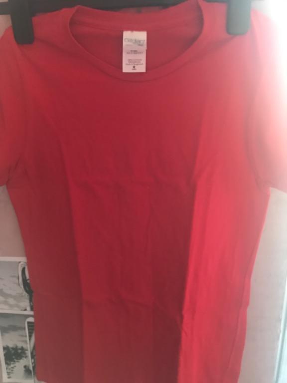 PLAIN RED TOP, Women's Fashion, Tops, Others Tops on Carousell
