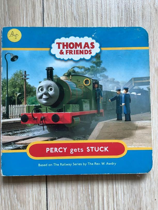 Thomas & Friends small book - Percy gets set stuck, 興趣及遊戲, 書本 & 文具, 小朋友 ...