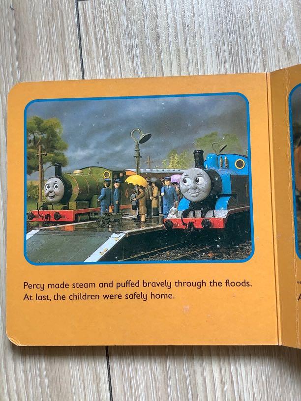 Thomas & Friends small book - Percy gets set stuck, 興趣及遊戲, 書本 & 文具, 小朋友 ...