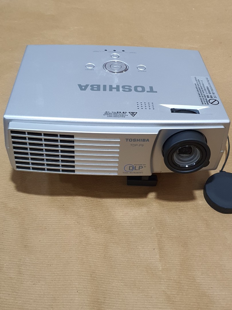 Toshiba portable projector, TV & Home Appliances, TV & Entertainment ...