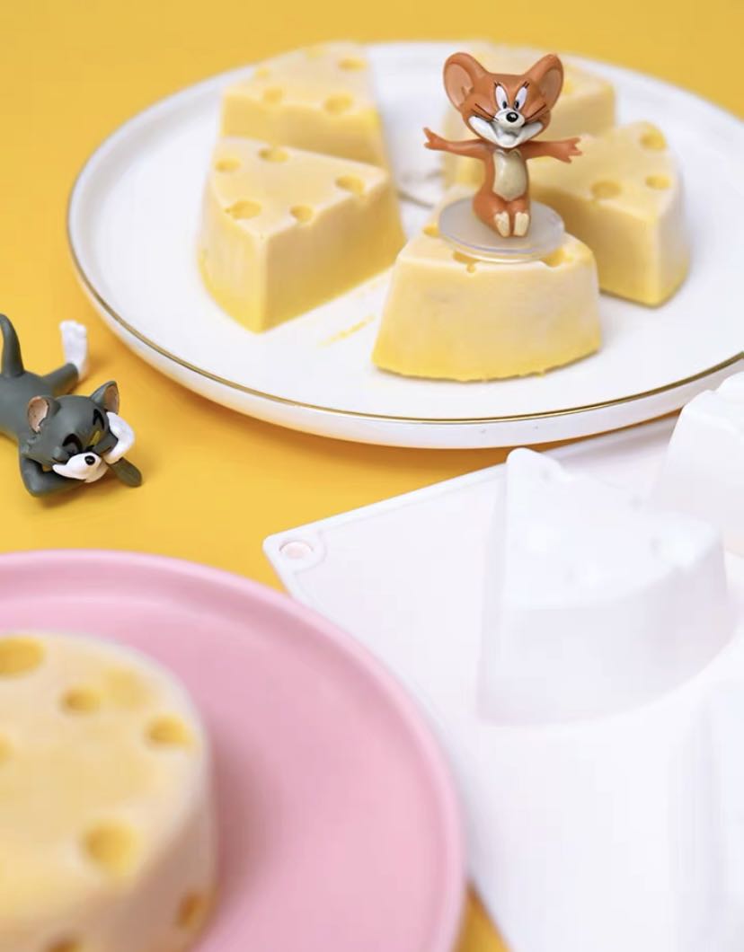 8 Even Cheese Silicone Mould, Everything Else on Carousell