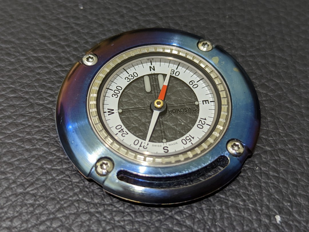Darriel Caston Titanium Compass, Everything Else on Carousell