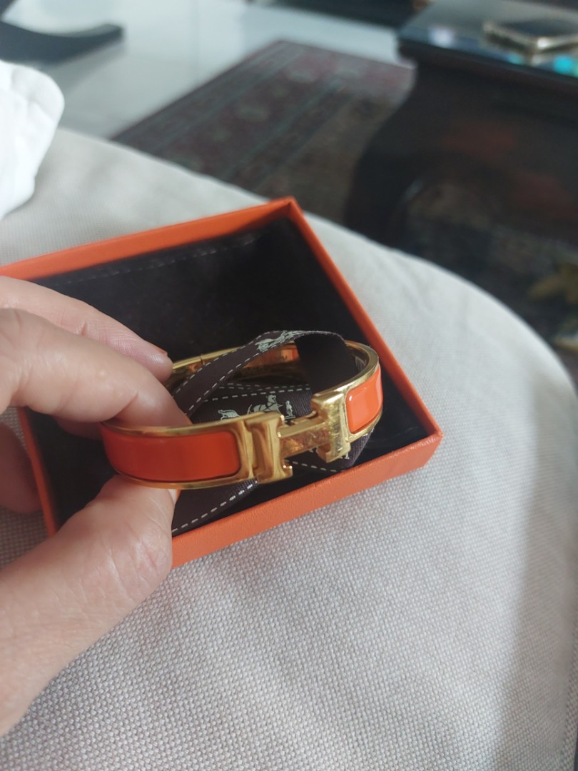 Hermès Clic Clac, Men's Fashion, Watches & Accessories, Jewelry on ...