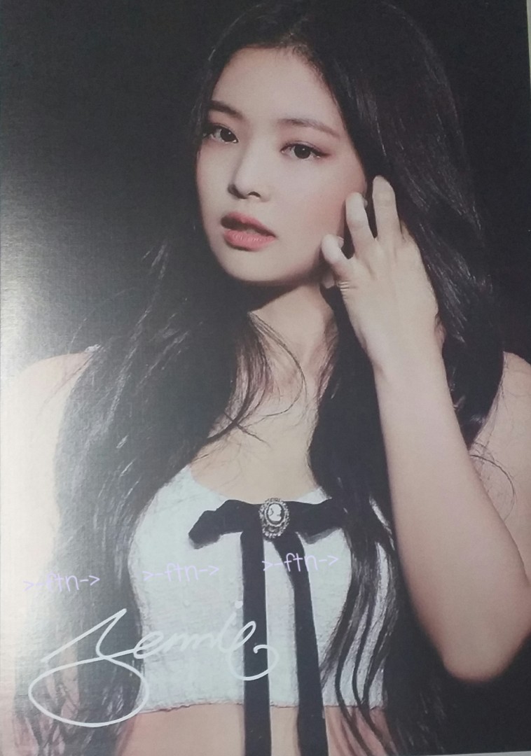 JENNIE BLACKPINK POSTER LINEN PAPER 17 x 11, Hobbies & Toys ...