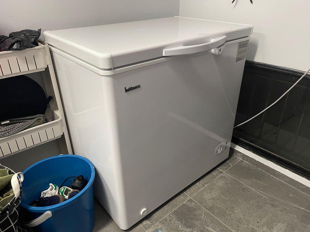 Le Mason 155L chest freezer, TV & Home Appliances, Kitchen Appliances ...