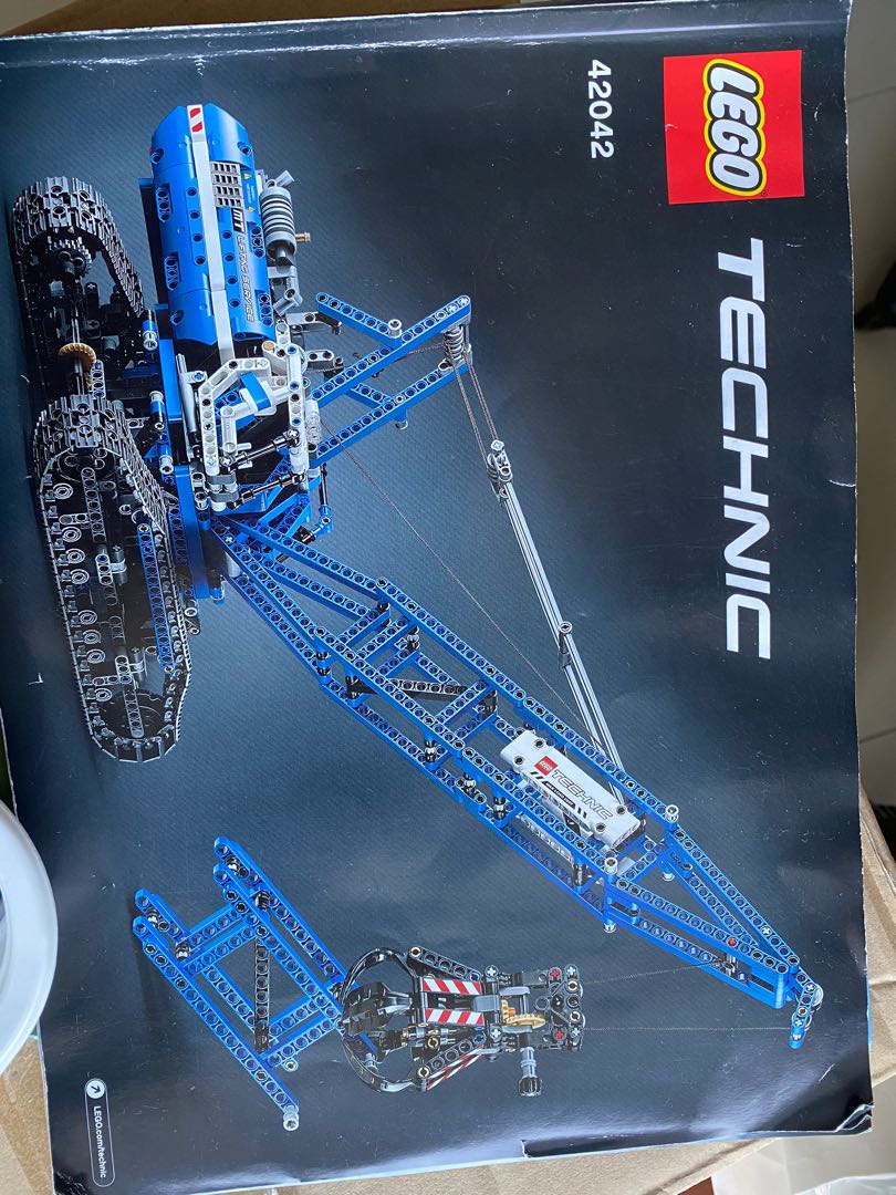 Lego 42042 Crawler Crane - ages 16+, 興趣及遊戲, 玩具 & 遊戲類 - Carousell