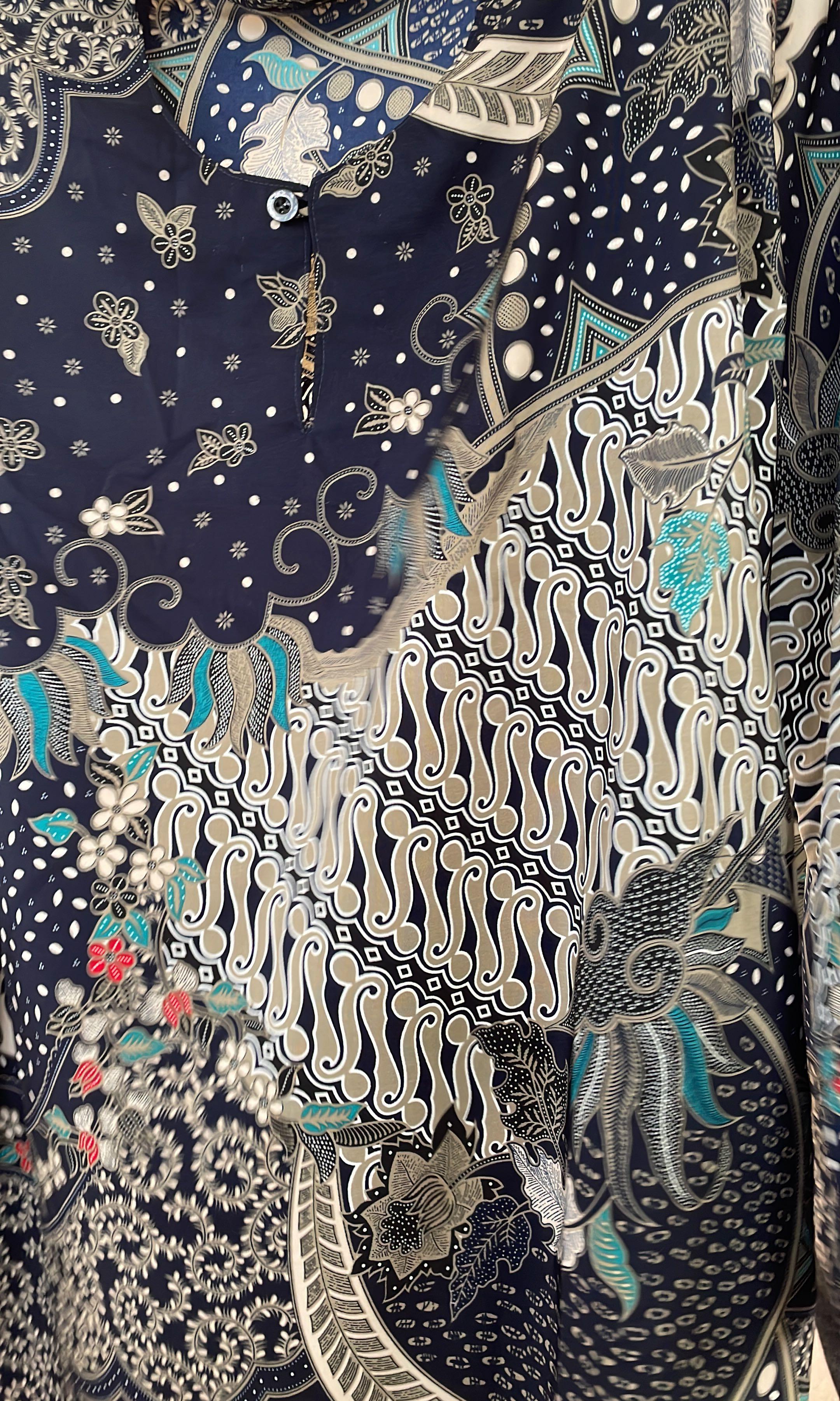 Men Batik Raya Top, Men's Fashion, Tops & Sets, Formal Shirts on Carousell