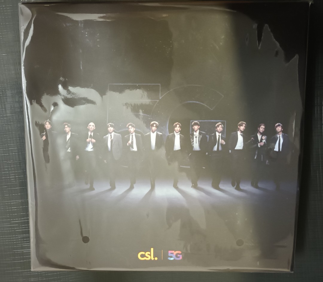 mirror csl月曆, 興趣及遊戲, 收藏品及紀念品, 明星周邊 - Carousell