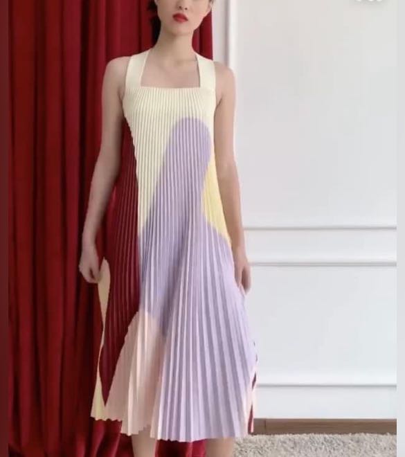 Official Claude kimo dress, Women's Fashion, Dresses & Sets, Dresses on ...