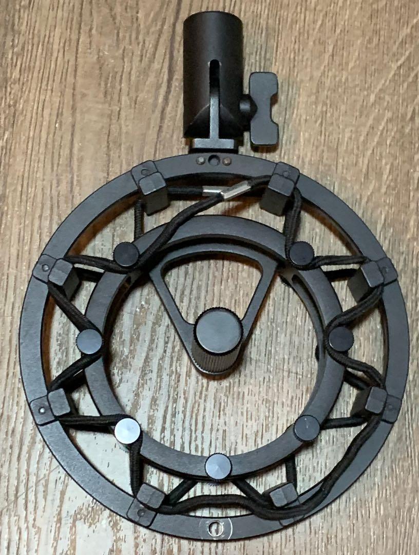 Razer SEIREN PRO (XLR and USB), Audio, Microphones on Carousell