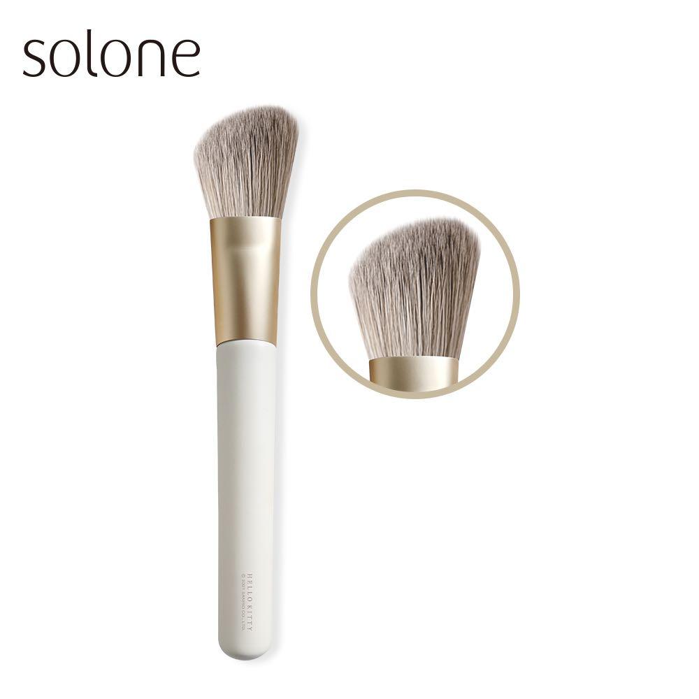 Solone 專屬訂製斜角頰彩刷 / HF02 (Hello Kitty聯名限定版) 台灣彩妝開架品牌 MIT 奶油香檳系列 奶茶色 腮紅刷 修容刷 蜜粉刷, 香水、美妝、保養, 臉部彩妝 ...