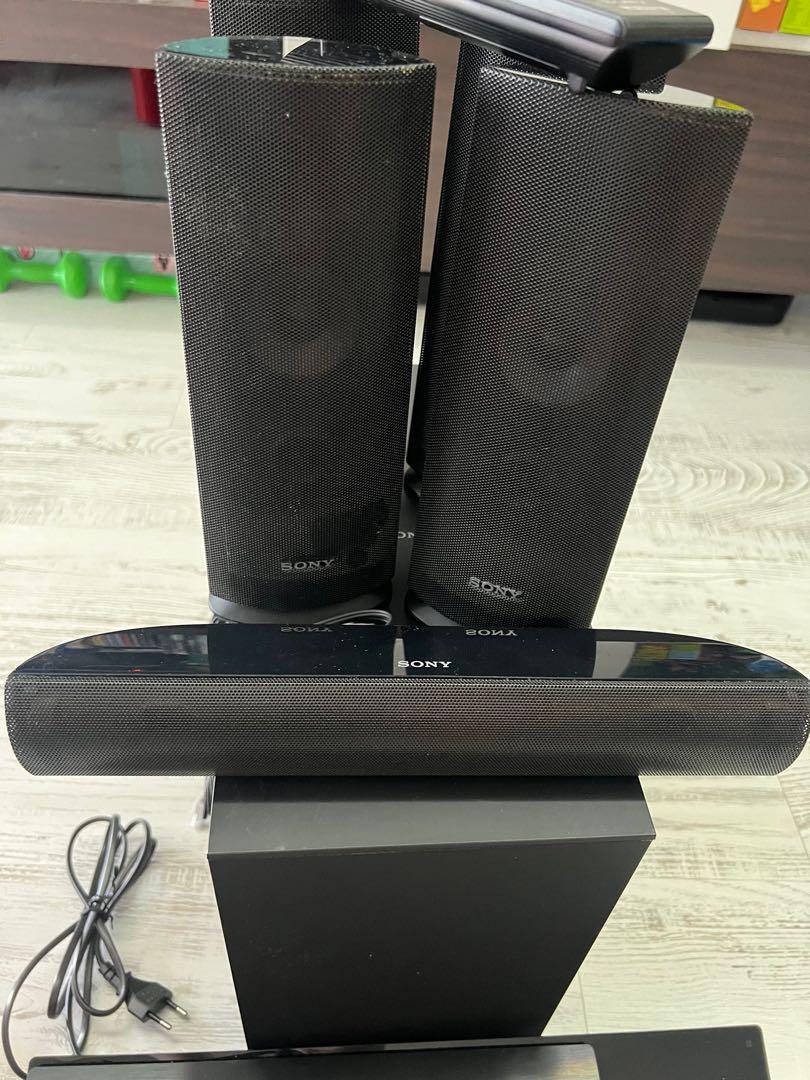 Sony home theatre system with 4+1 speakers + BluRay DVD player, Audio ...