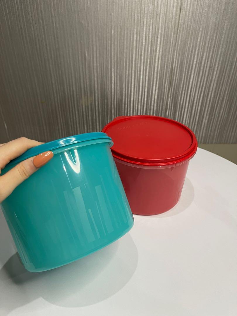 Toples Tupperware Set Merah & Biru, Kitchen & Appliances di Carousell