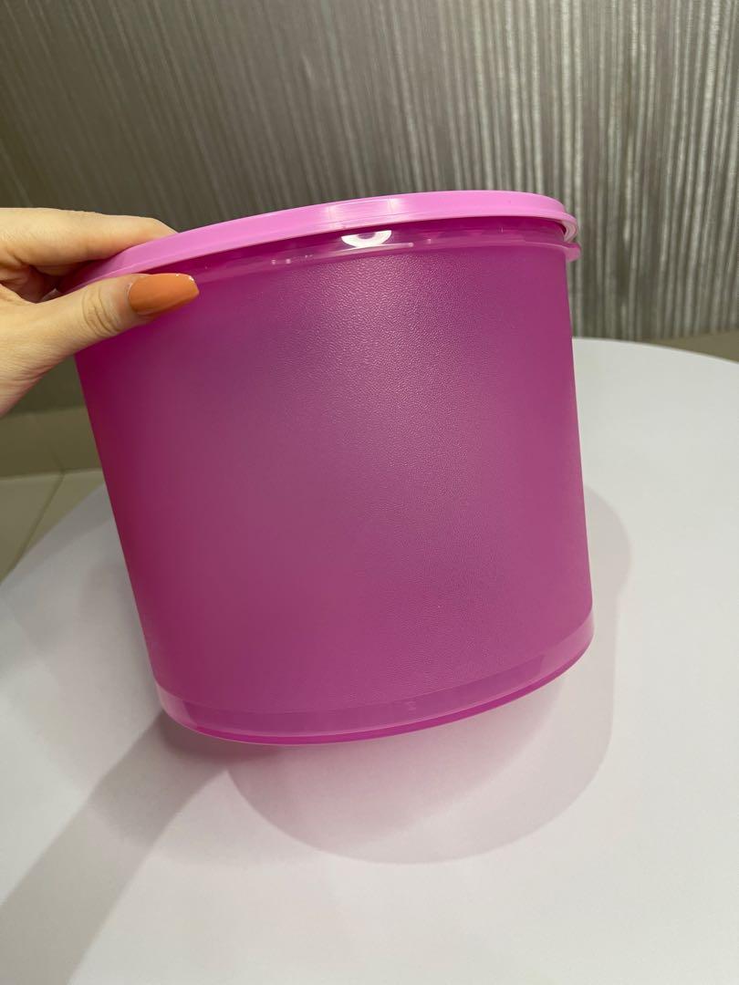 Tupperware Bulat Besar, Kitchen & Appliances di Carousell