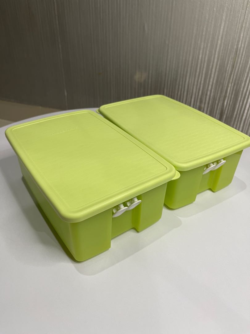 Tupperware Hijau Serbaguna Bawah Gerigi, Serba Serbi, Others di Carousell