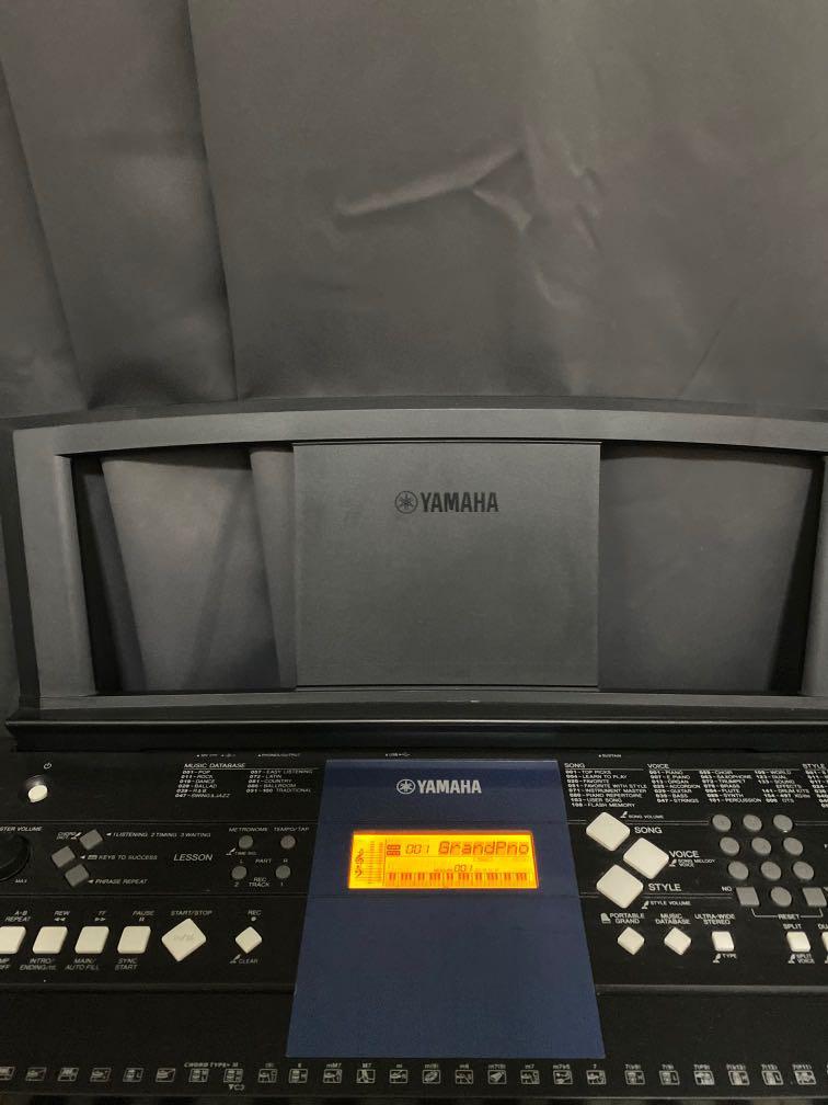 Yamaha PSR E333 Keyboard, Hobbies & Toys, Music & Media, Musical ...