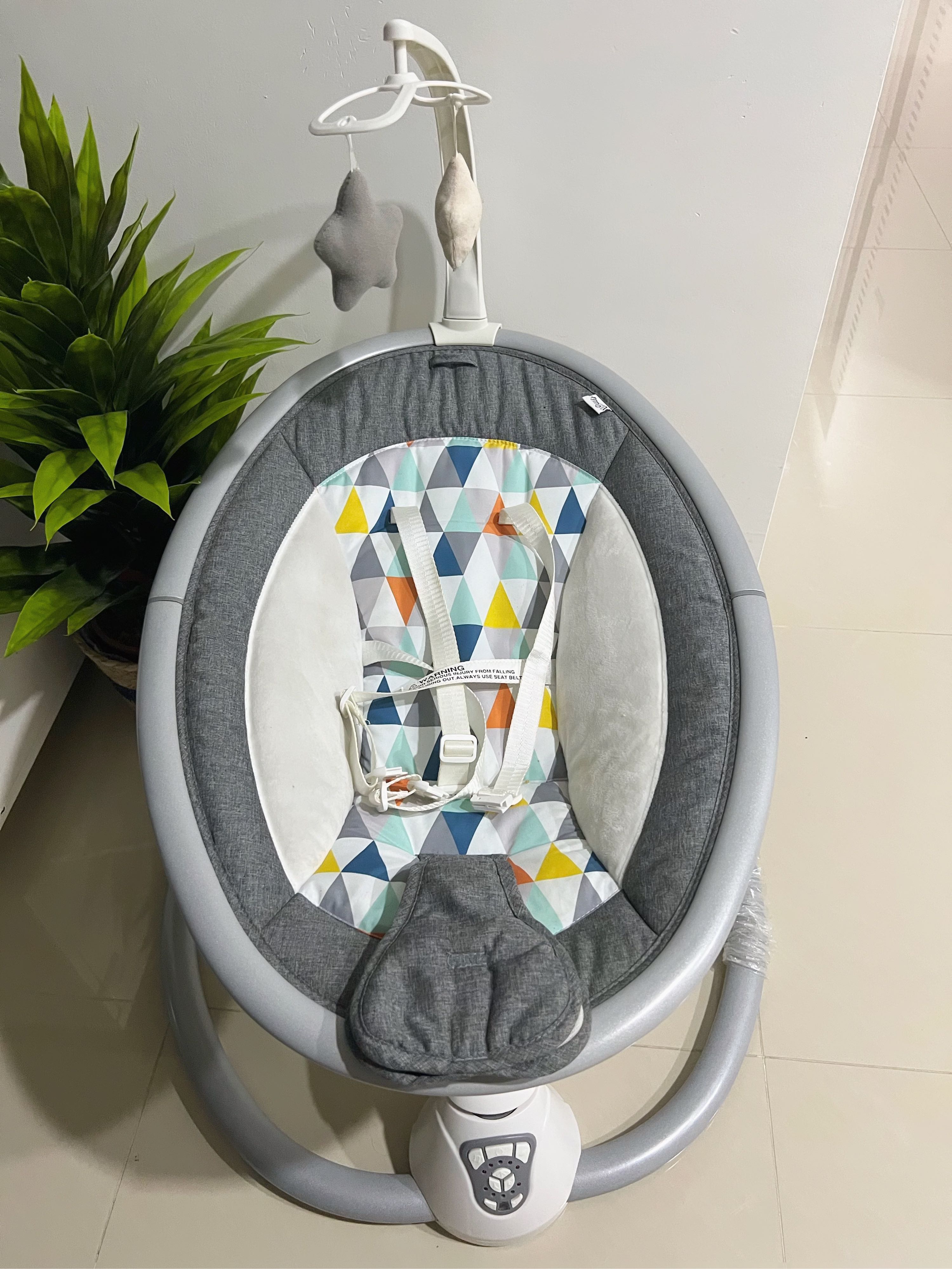 Baby Swing Rocker Electronic, Babies & Kids, Baby Nursery & Kids ...