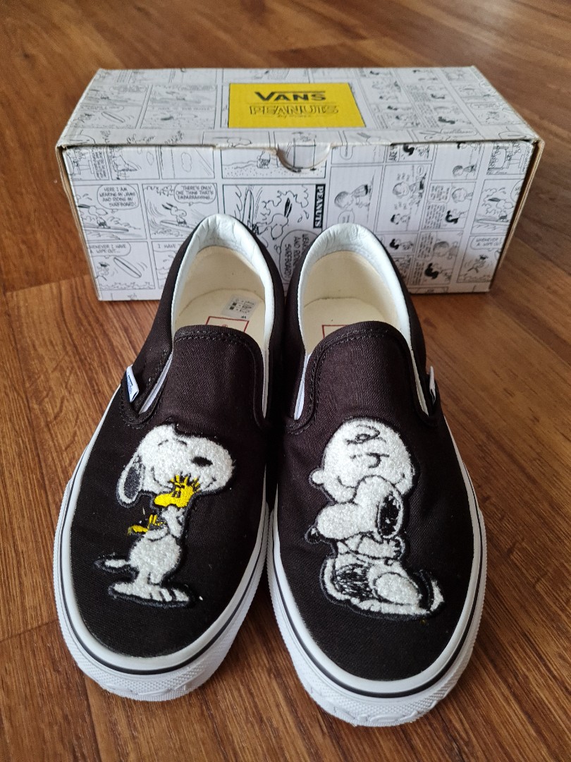 BNIB Authentic Vans Peanuts Snoopy Charlie Brown, Women's Fashion ...