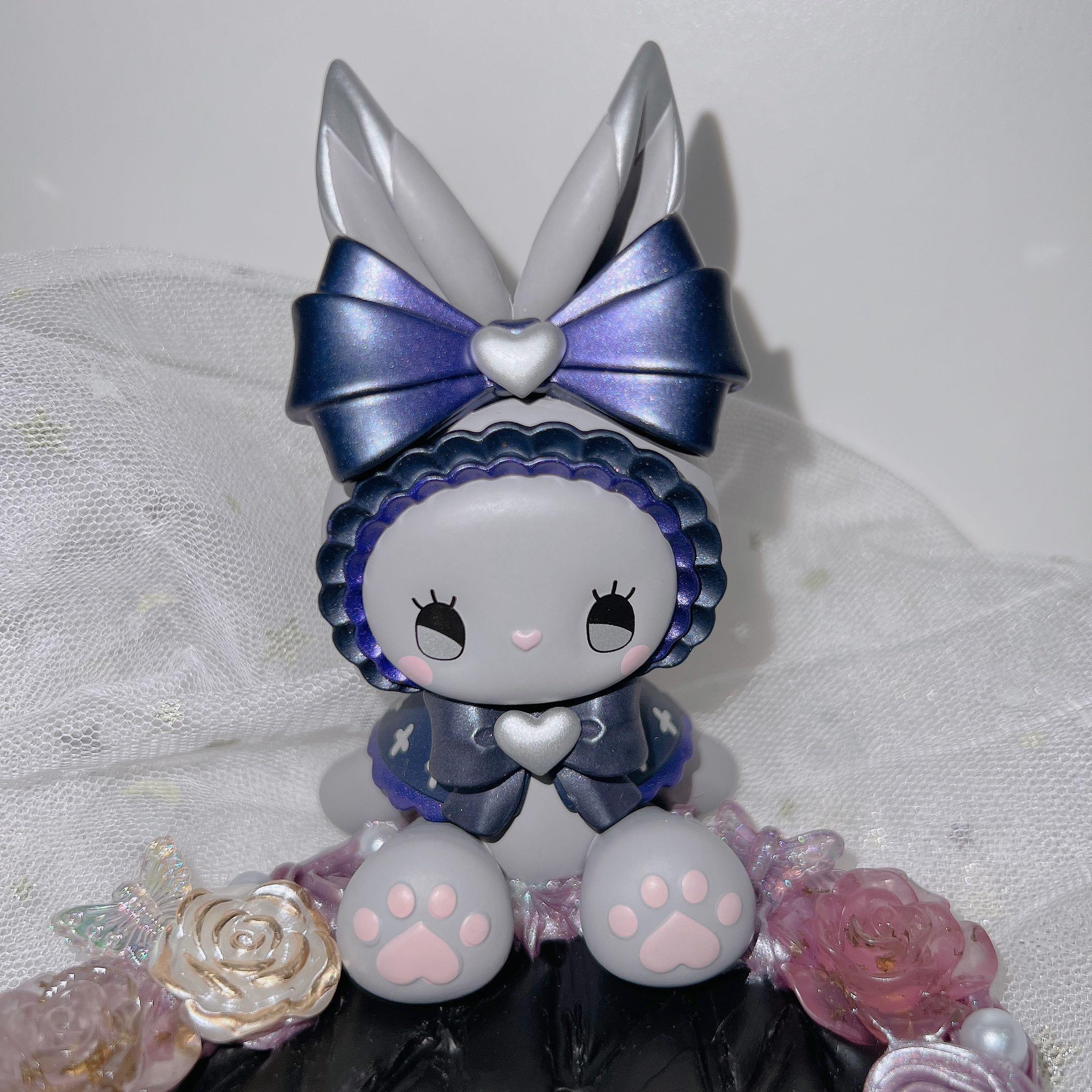 EMMA blind box series-Milky Way Phone Stand , Everything Else on Carousell
