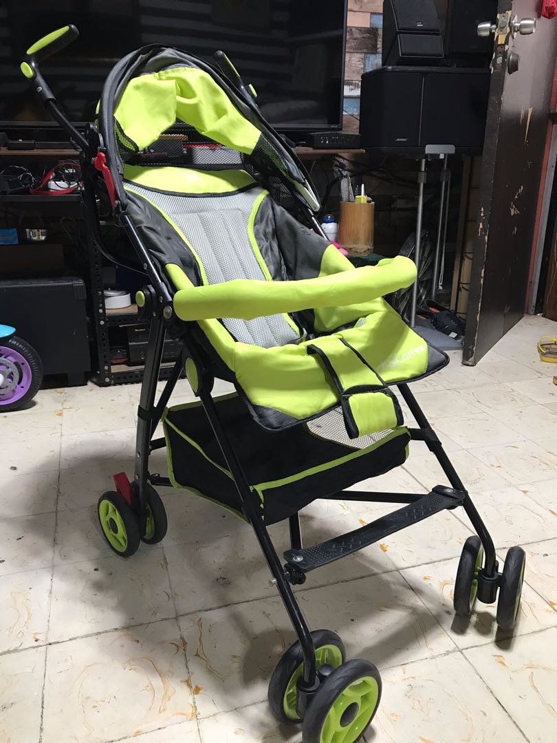 Giant carrier stroller, Babies & Kids, Going Out, Strollers on Carousell