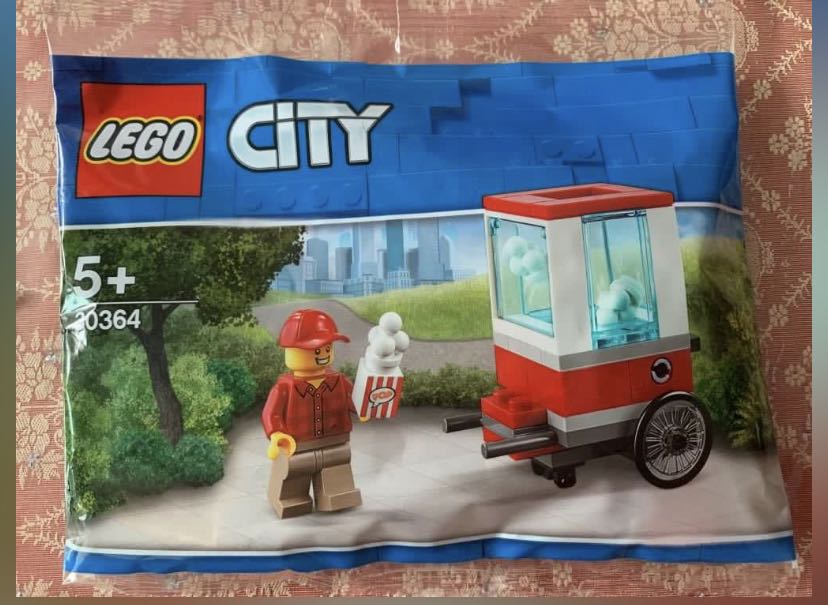 Lego 30364 popcorn cart, Hobbies & Toys, Toys & Games on Carousell