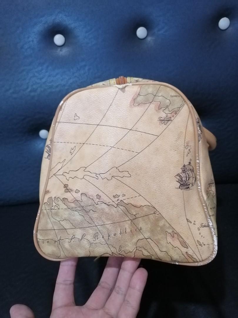 Map Bag, Women's Fashion, Bags & Wallets, Tote Bags on Carousell