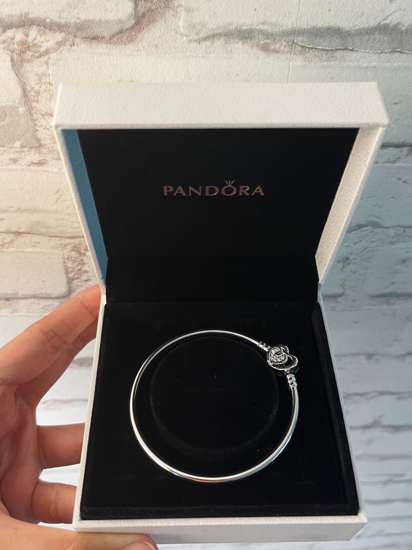 New Pandora Silver Bangle with Heart Clasp (Limited Edition), Women's ...