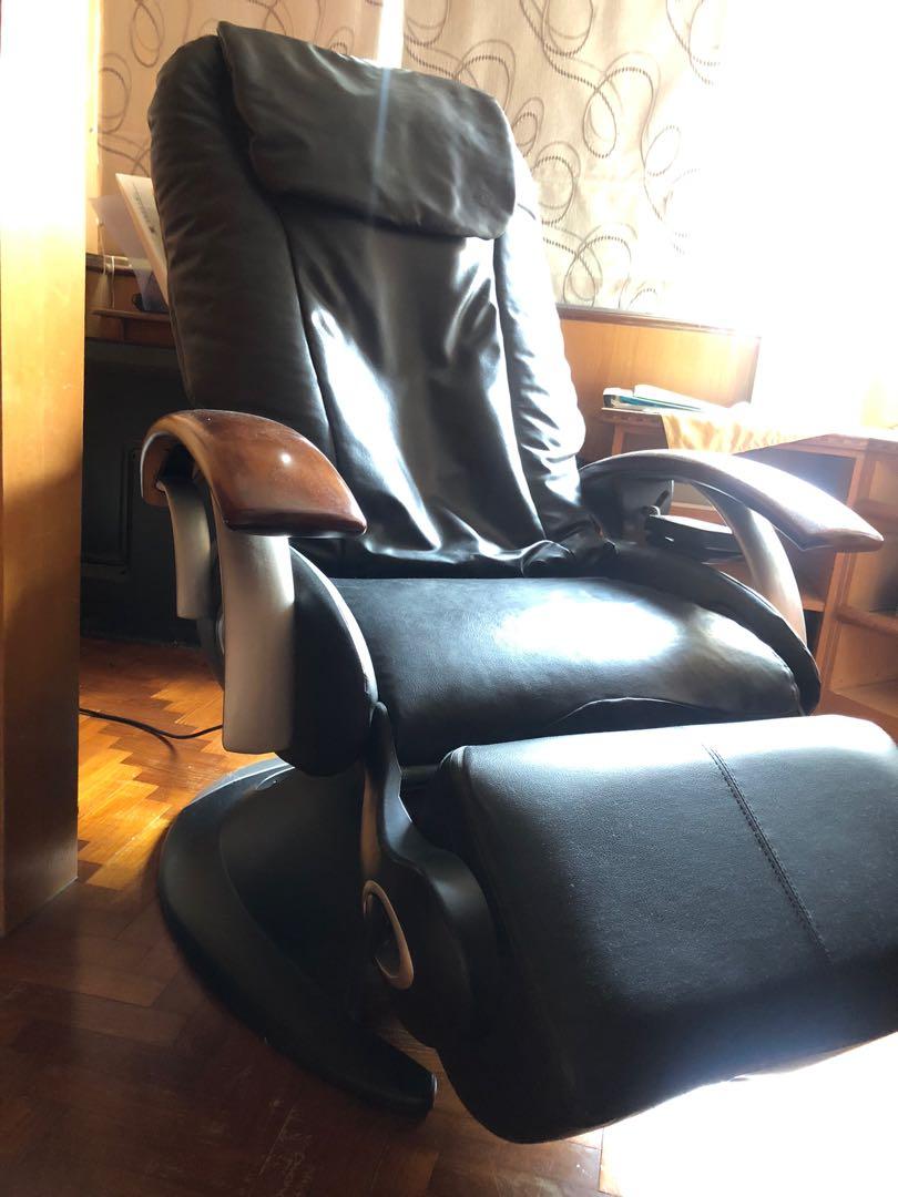 OSIM massage chair iMEDIC-200, TV & Home Appliances, Other Home ...