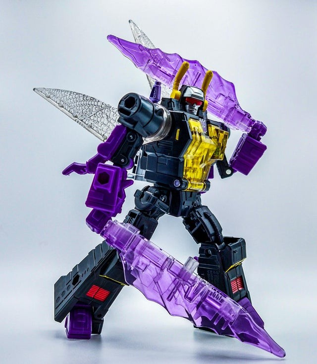 Transformers Kickback legacy, Hobbies & Toys, Toys & Games on Carousell