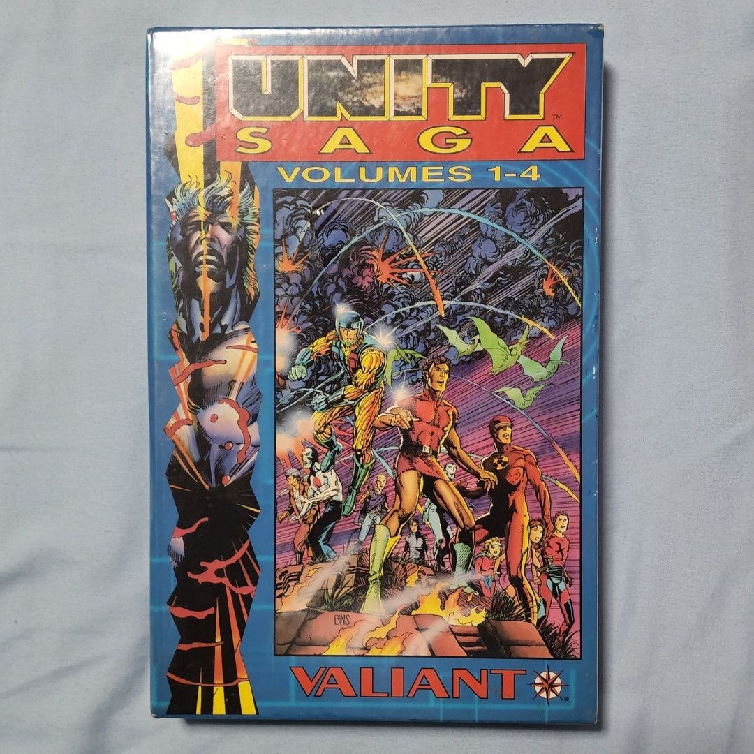 Valiant Unity Saga Vol 1 with Collector Case, Hobbies & Toys, Books ...