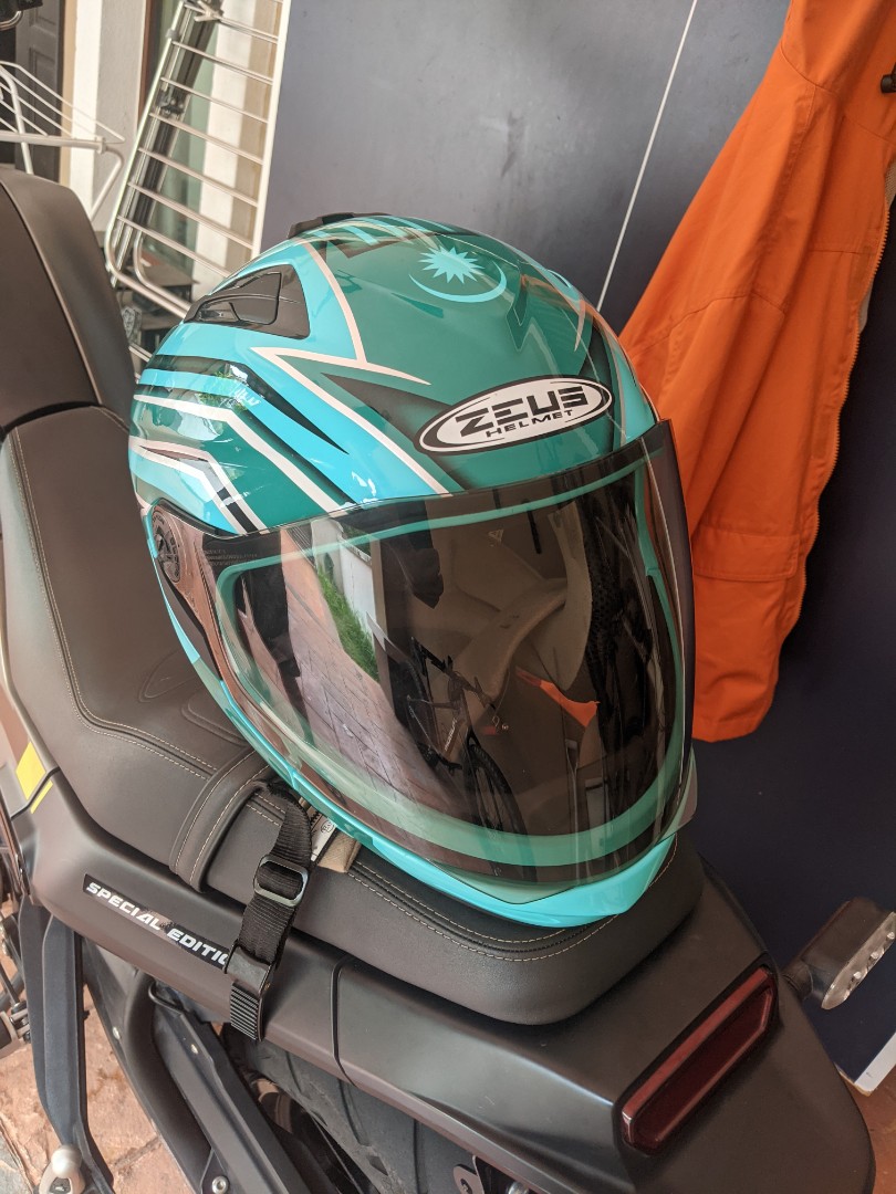 Zeus helmet modular, Auto Accessories on Carousell