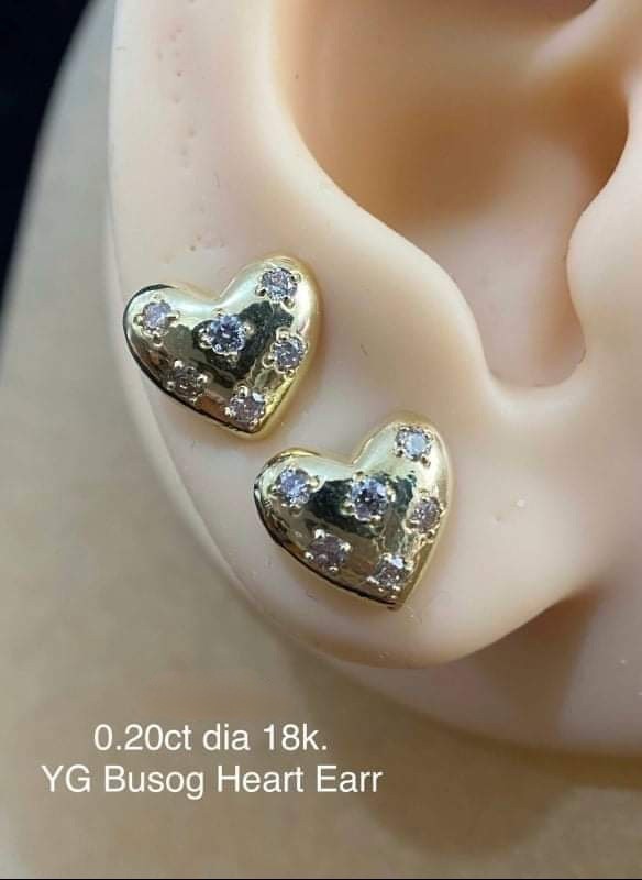 .20Carat Natural Diamond in 18k YG/WG Busog Heart Earring, Women's ...