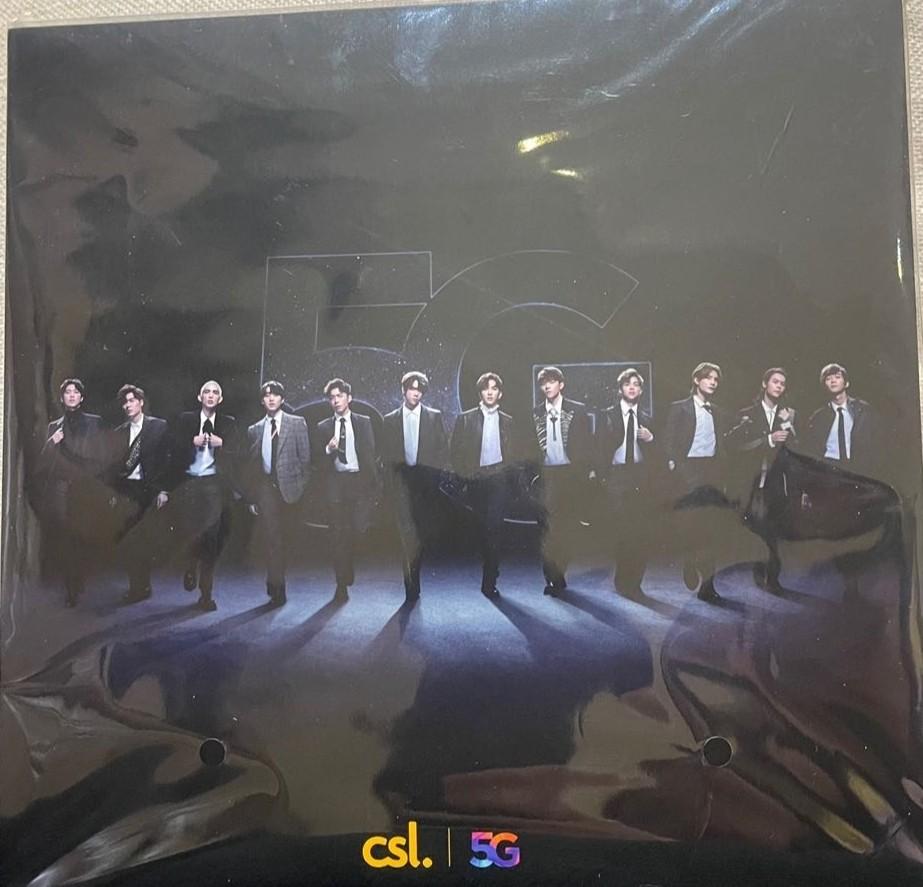 Csl Mirror 月曆, 興趣及遊戲, 收藏品及紀念品, 明星周邊 - Carousell