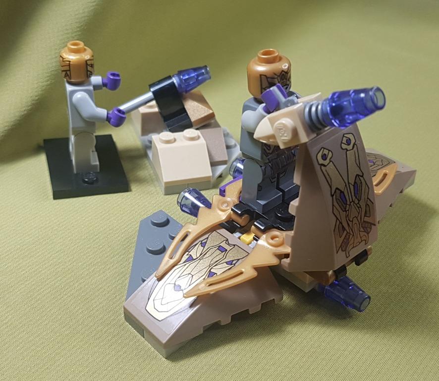 Lego alien air vehicle, an Alien Foot Soldier, and Alien General ...