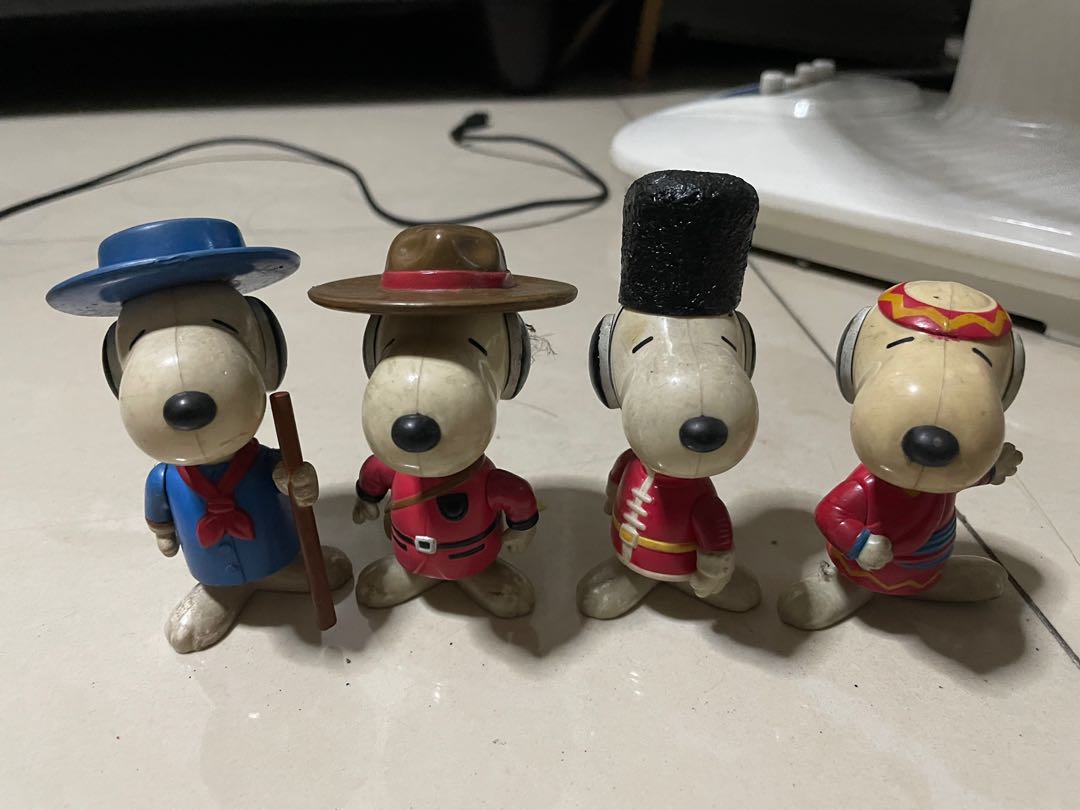 Mcdonalds Mcdo Snoopy Toy Set, Hobbies & Toys, Toys & Games on Carousell