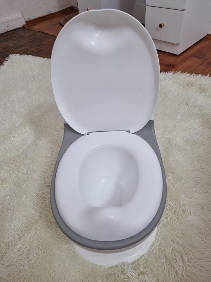 Nuby 18m+ My Real Mini Potty, Babies & Kids, Bathing & Changing, Toilet ...