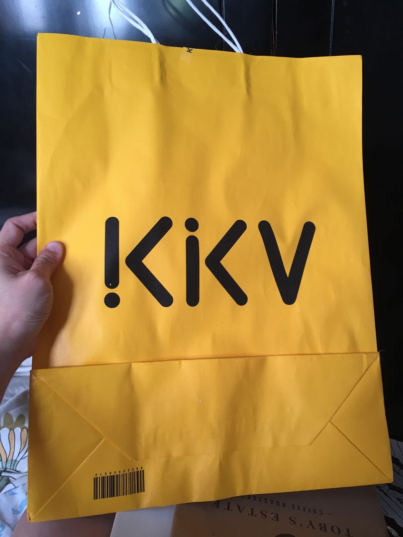 Paper bag KKV, Antik, Pajangan di Carousell