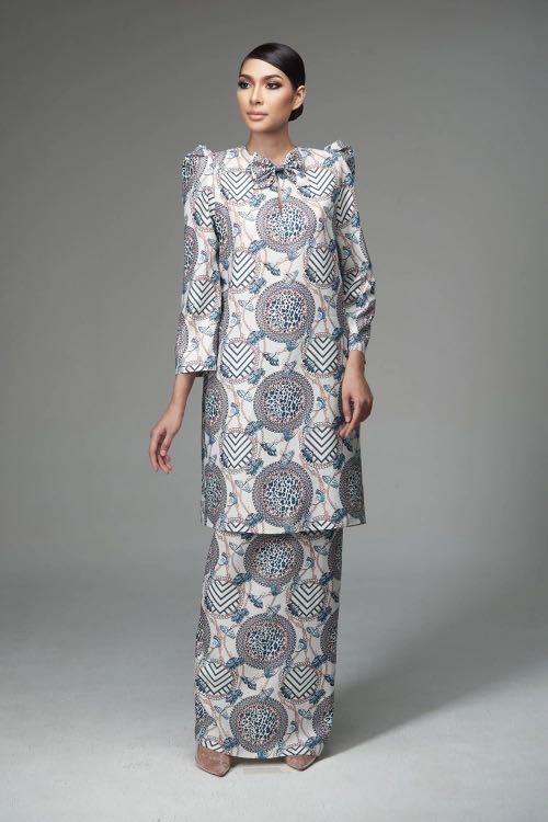 Rizman Ruzaini RTW Raya 2022 - Nurul in Emerald, Women's Fashion ...