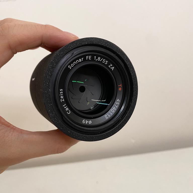 Sony Zeiss FE 55 55mm F 1.8 ZA Sonnar T* (SEL55F18Z SEL 蔡司鏡頭), 攝影器材, 鏡頭及裝備 - Carousell