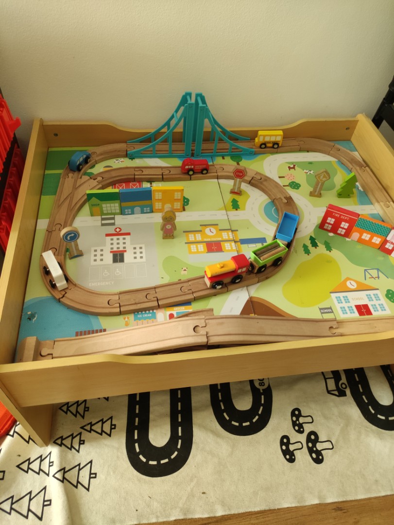 Train activity table set, Hobbies & Toys, Toys & Games on Carousell