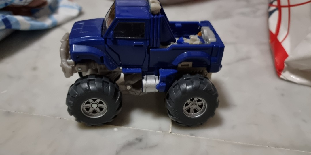 Transformers movie rorf wheelie, Hobbies & Toys, Toys & Games on Carousell