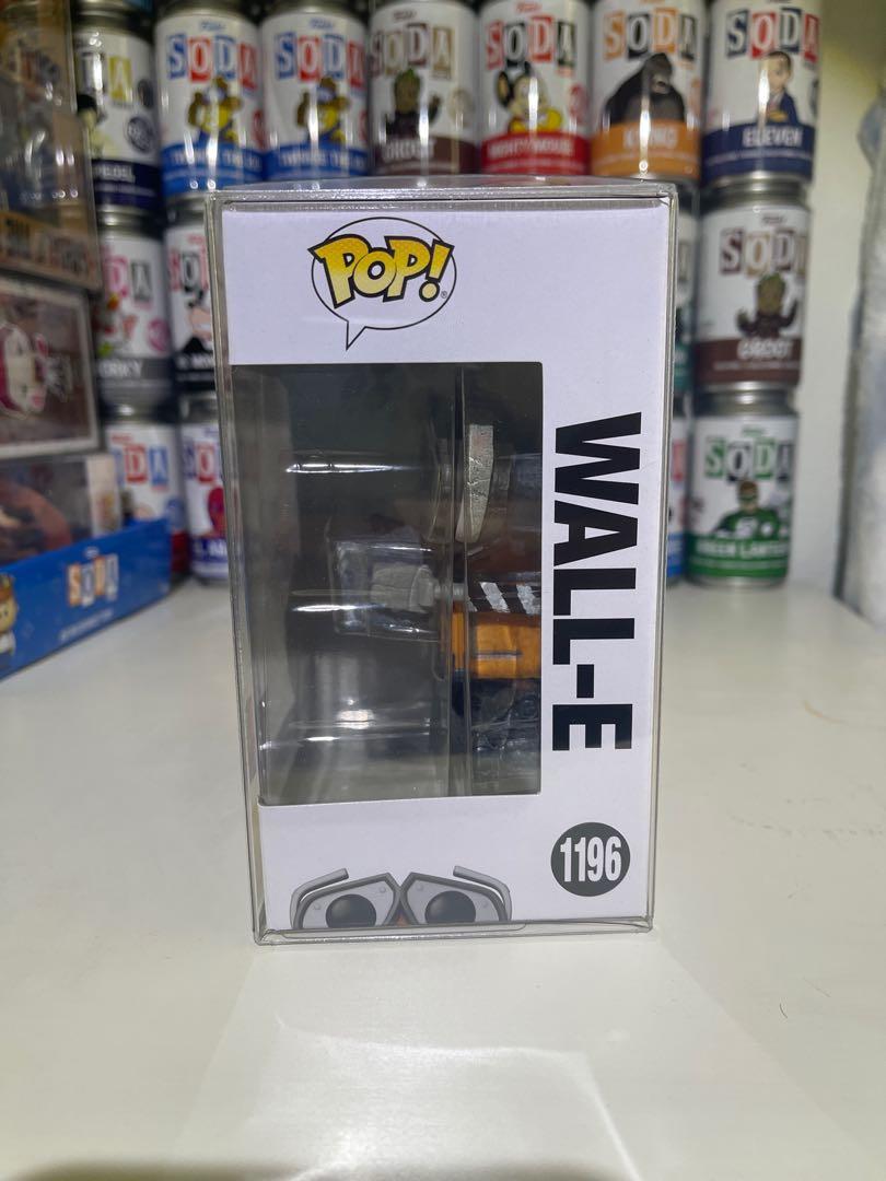 wall-e WonderCon 2022 exclusive con sticker, Hobbies & Toys, Toys ...
