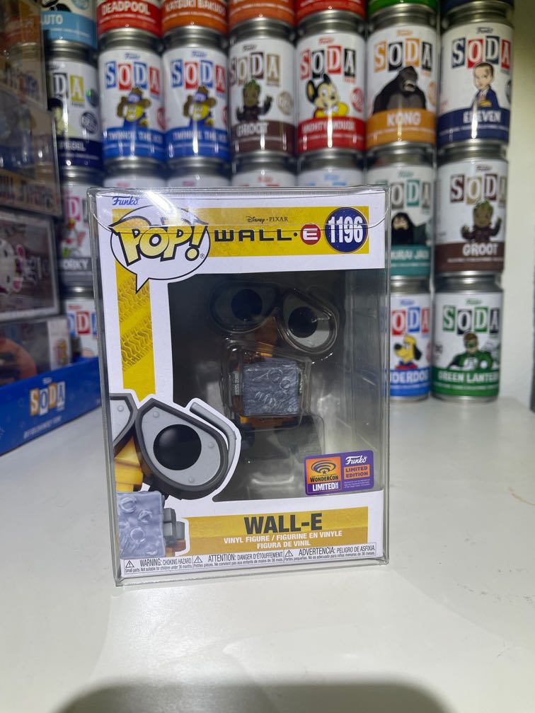 wall-e WonderCon 2022 exclusive con sticker, Hobbies & Toys, Toys ...