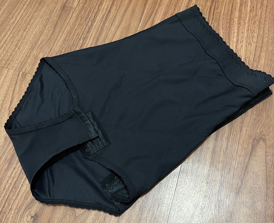 Wink Postpartum Ultra Bikini Binder, Women's Fashion, Maternity wear on ...