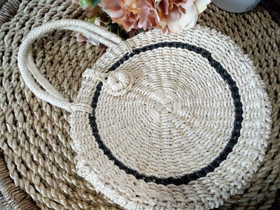 Abaca, raffia & buri bags, Women's Fashion, Bags & Wallets, Tote Bags ...