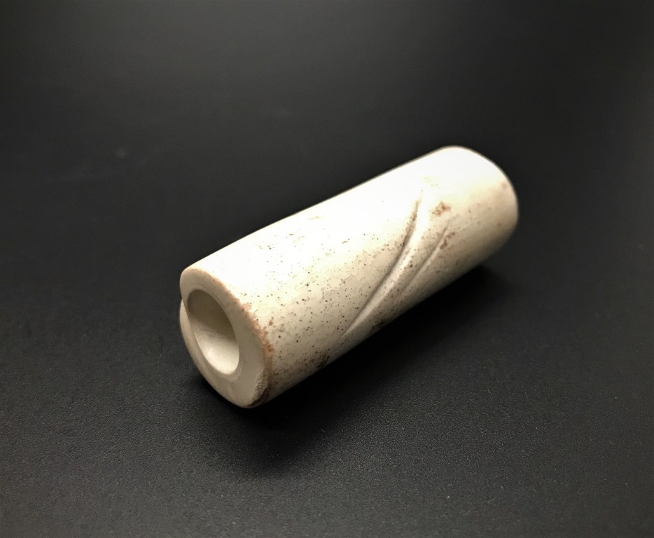 CS0467 雞骨白良渚管 古董收藏懷舊珍品特價清倉, 興趣及遊戲, 收藏品及紀念品, 古董收藏 - Carousell